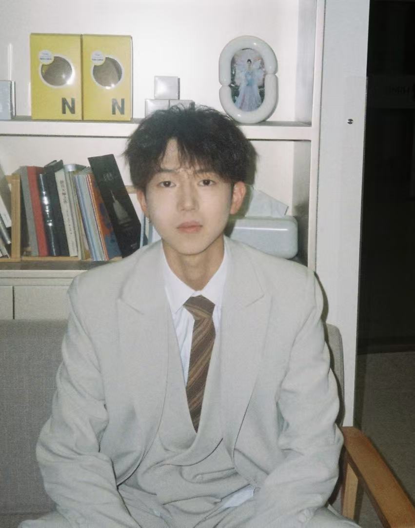 Ruihan "Henry" Shi (石锐涵)